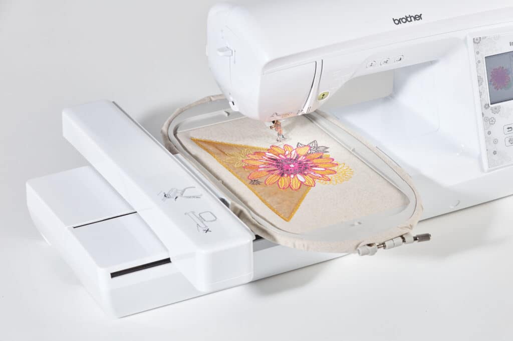 Brother Innov-is 880E • Sewing Machine World