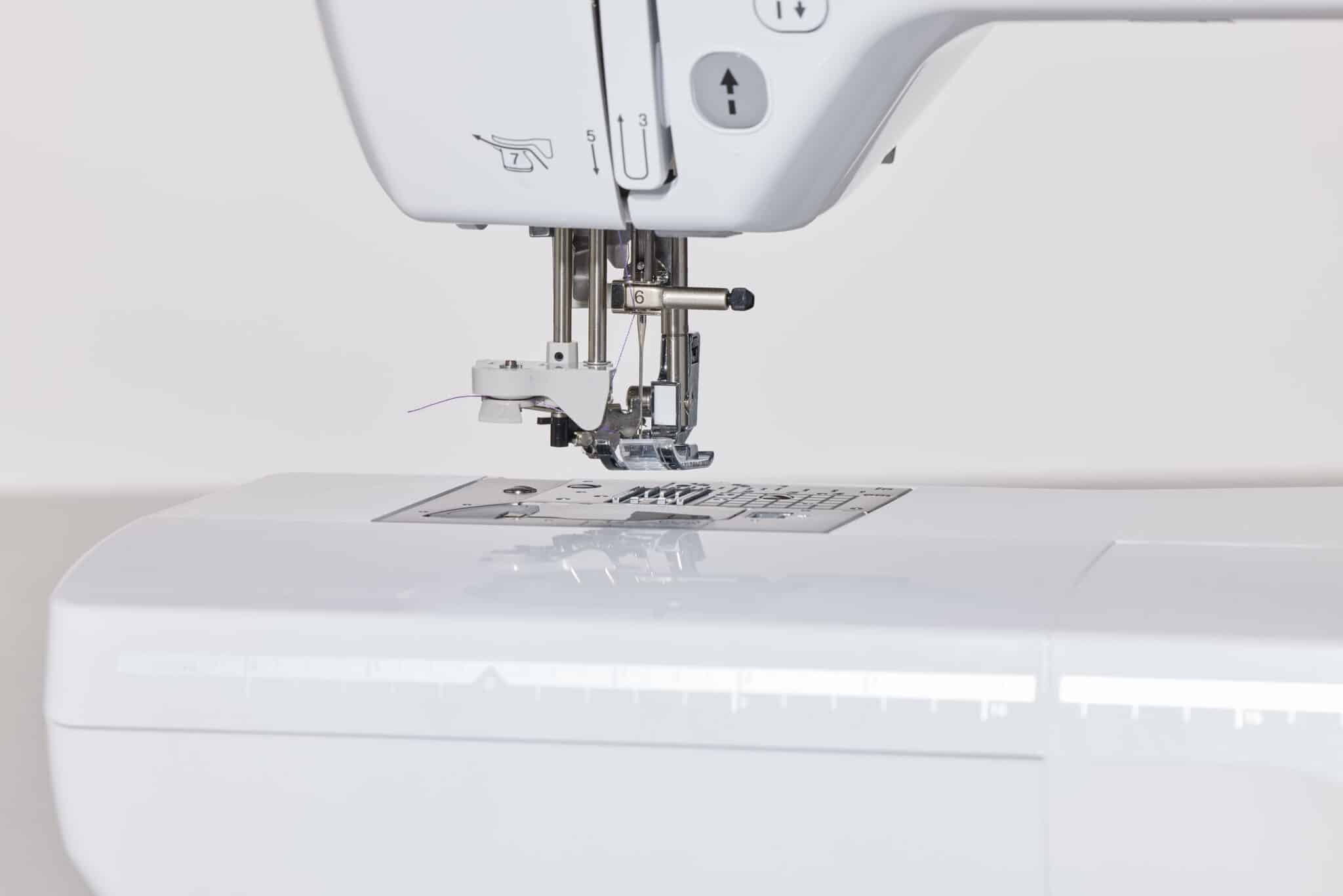 Brother Innov-is F560 Sewing Machine • Sewing Machine World