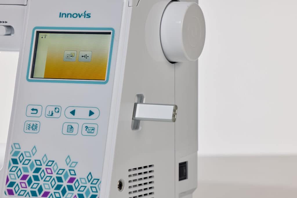 Brother Innov-is F560 Sewing Machine • Sewing Machine World