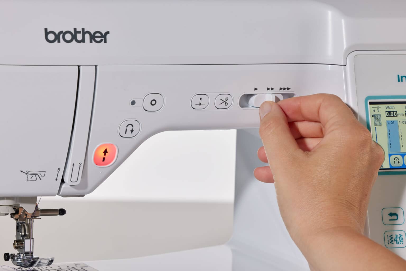 Brother Innov-is F560 Sewing Machine • Sewing Machine World